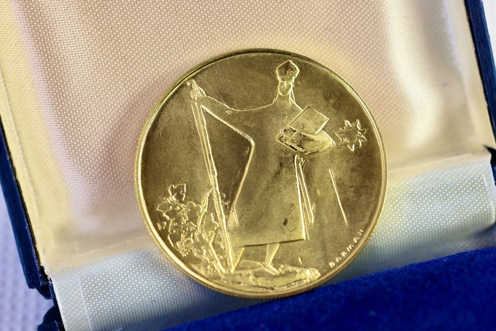 Gold Münze Medaille aus 21.6 K / 900 Gold (Gebraucht) in Bellach für ...