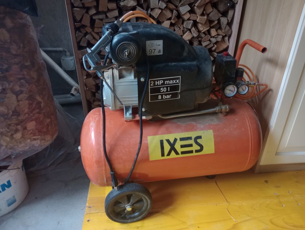 Kompressor IXES 50l (Gebraucht) in Mitlödi für CHF 52 – nur Abholung auf Ricardo kaufen