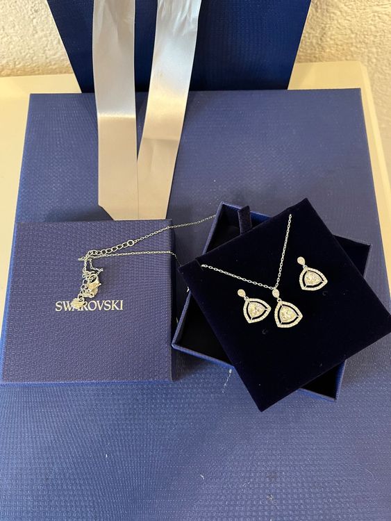 Swarovski Set kette und Ohrstecker original und Neu mit box (Neu (gemäss Beschreibung)) in ...