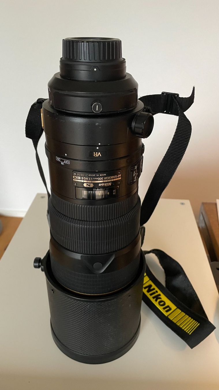 Nikon AF-S Nikkor 300mm f/2.8G ED VR II (Gebraucht) in Lampenberg für ...