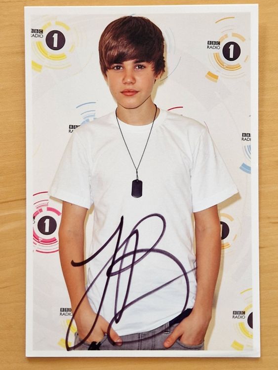 Justin Bieber, Original Autogramm auf Foto in Farbe (D'occasion) à ...