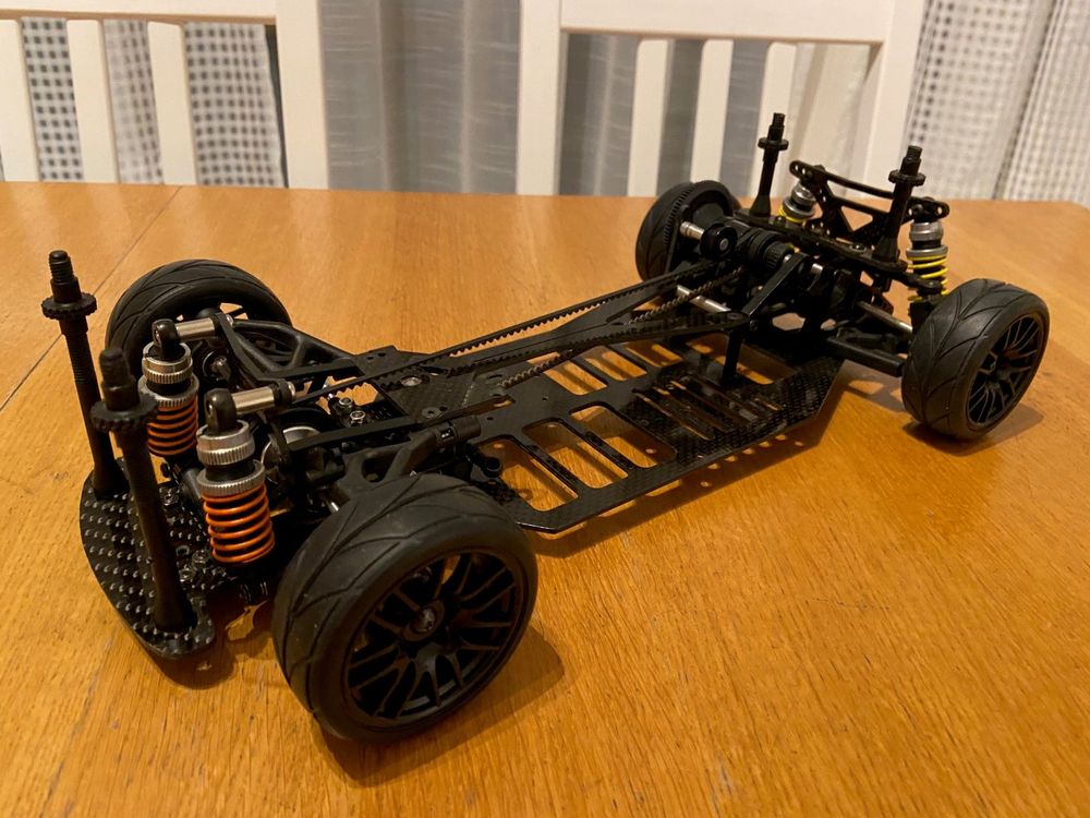 CORALLY 1/10 - châssis C4 Touring - vintage | Kaufen auf Ricardo