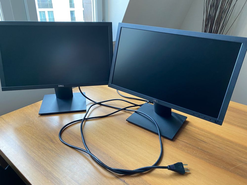 2x Bildschirme Dell (Gebraucht) in Thalheim an der Thur für CHF 29 ...