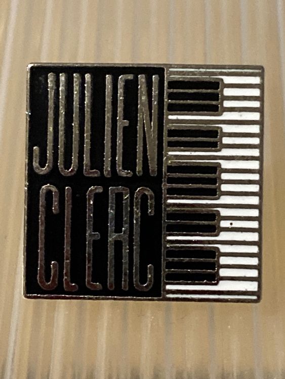 Pin's collector Julien Clerc - 1994 (D'occasion) à Fribourg pour CHF 6 ...