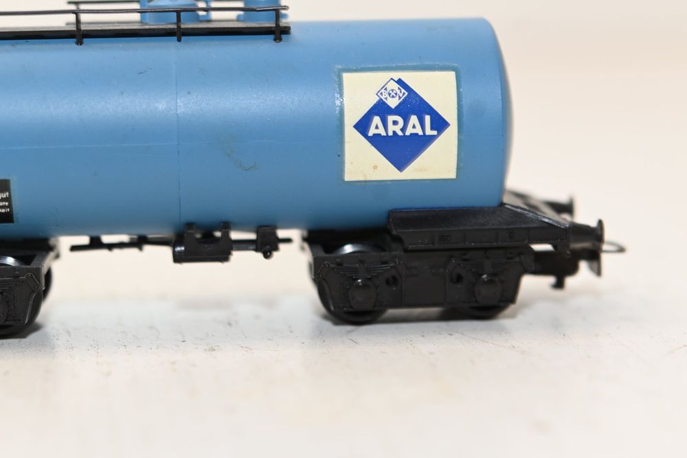 Aral Tankwagen Kleinbahn HO/DC mit OVP (Gebraucht) in Laupen ZH für CHF 8 – mit Lieferung auf ...