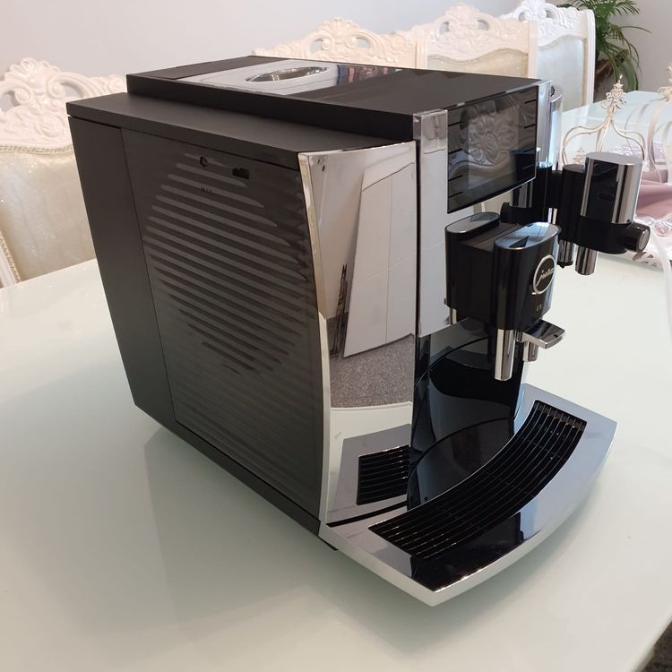 JURA E8 frisch revidiert (Gebraucht) in Amriswil für CHF 450 – mit Lieferung auf Ricardo kaufen