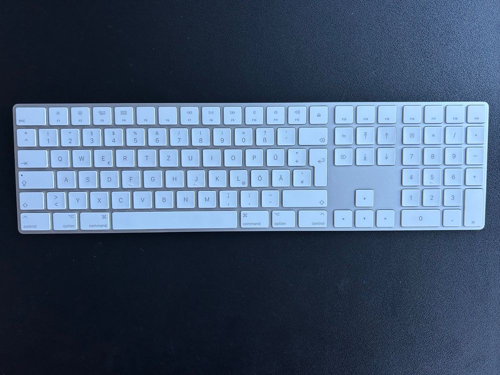 Apple Magic Keyboard DE mit Zahlenblock (Gebraucht) in Visp für CHF 60 ...