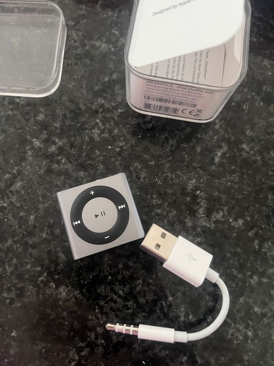 iPod Shuffle 4. Generation (2 GB) – Originalverpackt & top Z (Gebraucht ...