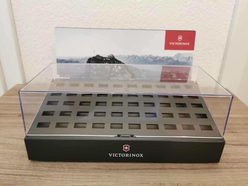 Box de présentation collection couteaux Victorinox Classic | Kaufen auf ...