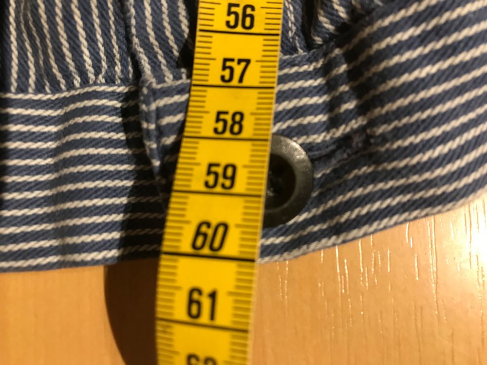 Melkerbluse mit Chüjerchäppi (Gebraucht) in Sempach für CHF 60 – mit ...