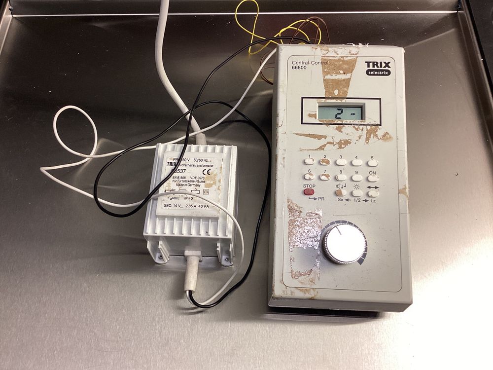 Trix 66800 Central Control Trafo 65537 (Gebraucht) in Winkel für CHF 20 – mit Lieferung auf ...