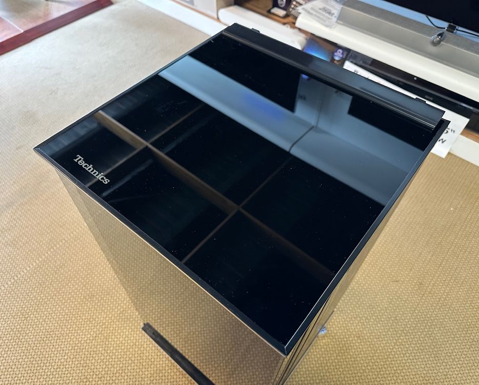 Technics Hi-Fi-Rack mit Glas-Tür & Deckel für 36cm Geräte. | Kaufen auf ...