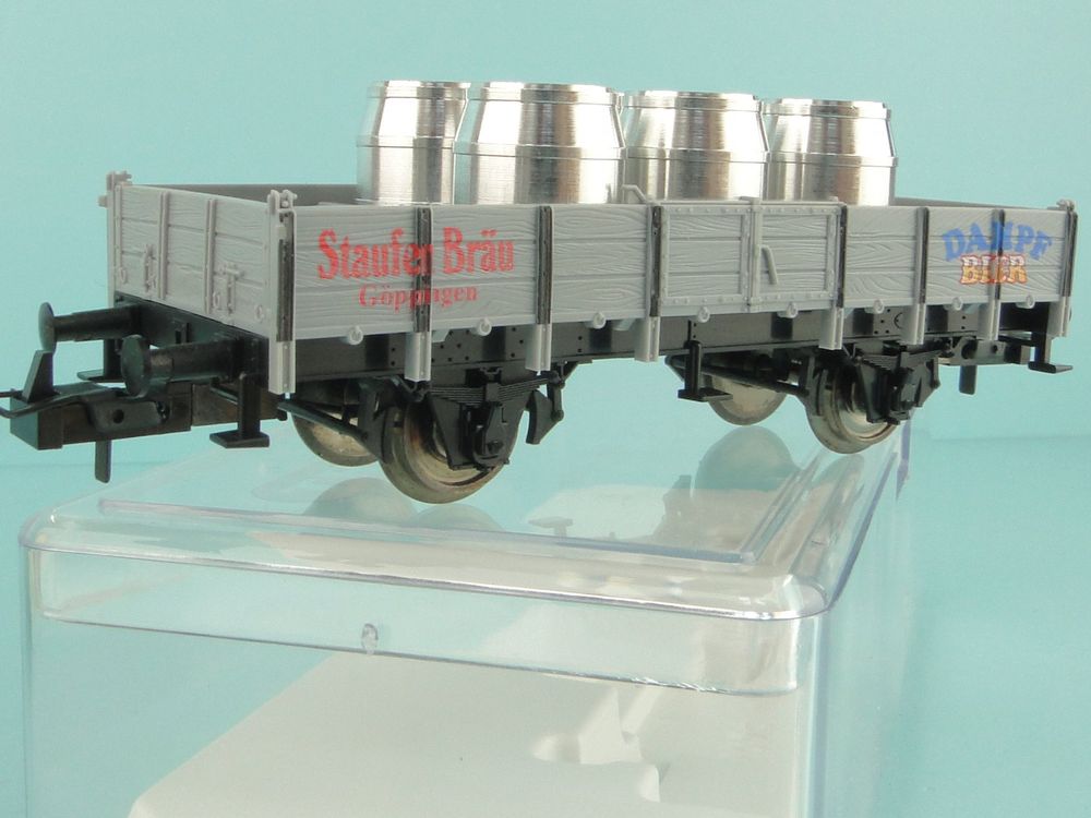 Trix H0 23925 Niederbordwagen mit Fässer, NEU (Gebraucht) in Bülach für ...