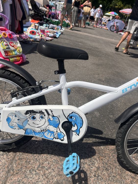 Vélo enfant B'twin inuit 100, 16 pouces blanc, dès 4 ans (Gebraucht) in ...