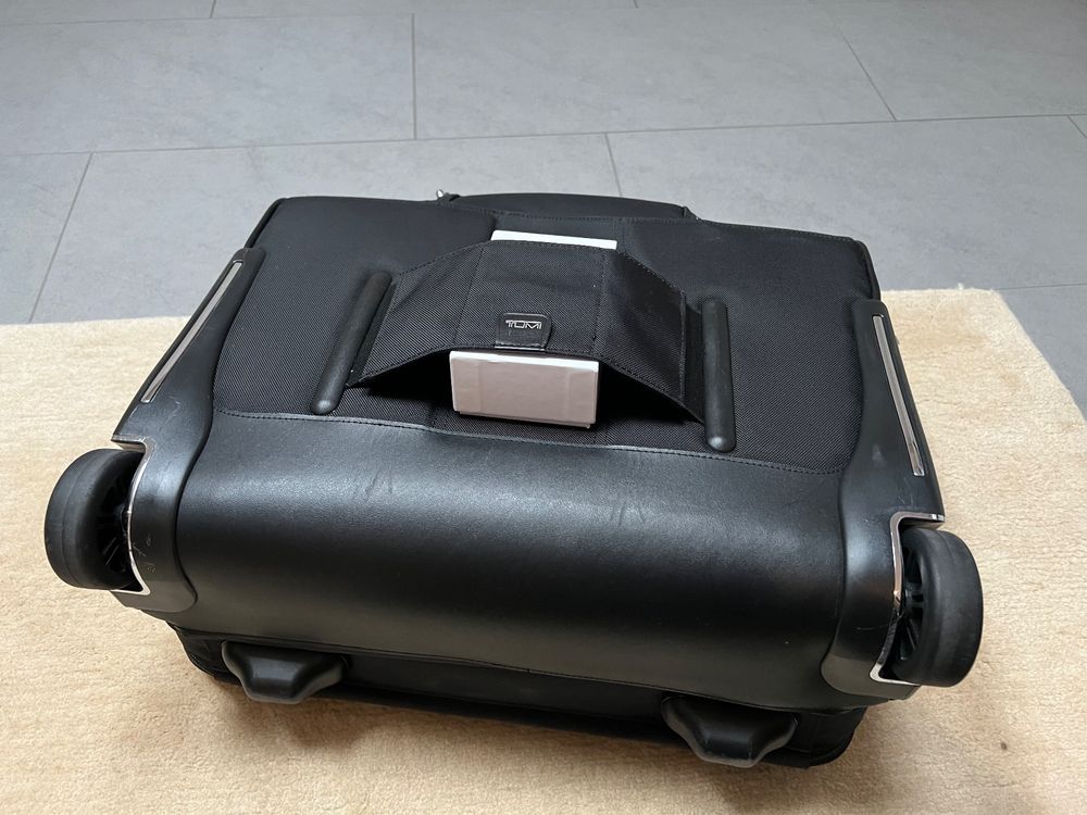 Tumi Rollkoffer. Business Koffer mit Rollen (Gebraucht) in ...
