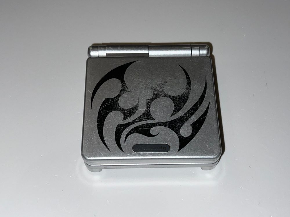 GBA SP Konsole Limited Tribal Edition | Kaufen auf Ricardo