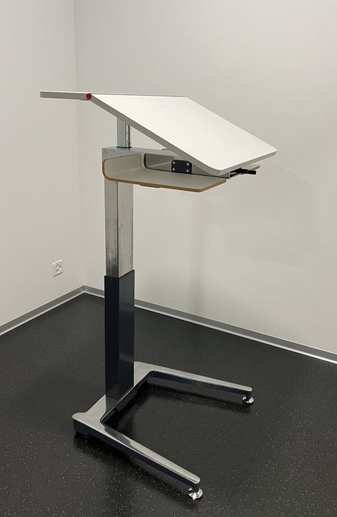 Tisch Embru, höhenverstellbar, 15 Stück (Neu (gemäss Beschreibung)) in ...