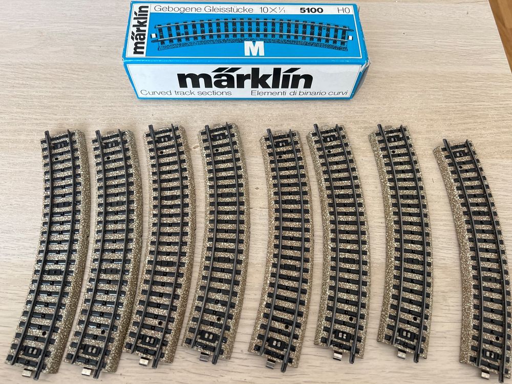 Märklin 8 x 5100 gebogenes gleis M H0 (3) (Gebraucht) in St-Aubin-Sauges für CHF 9 – mit ...