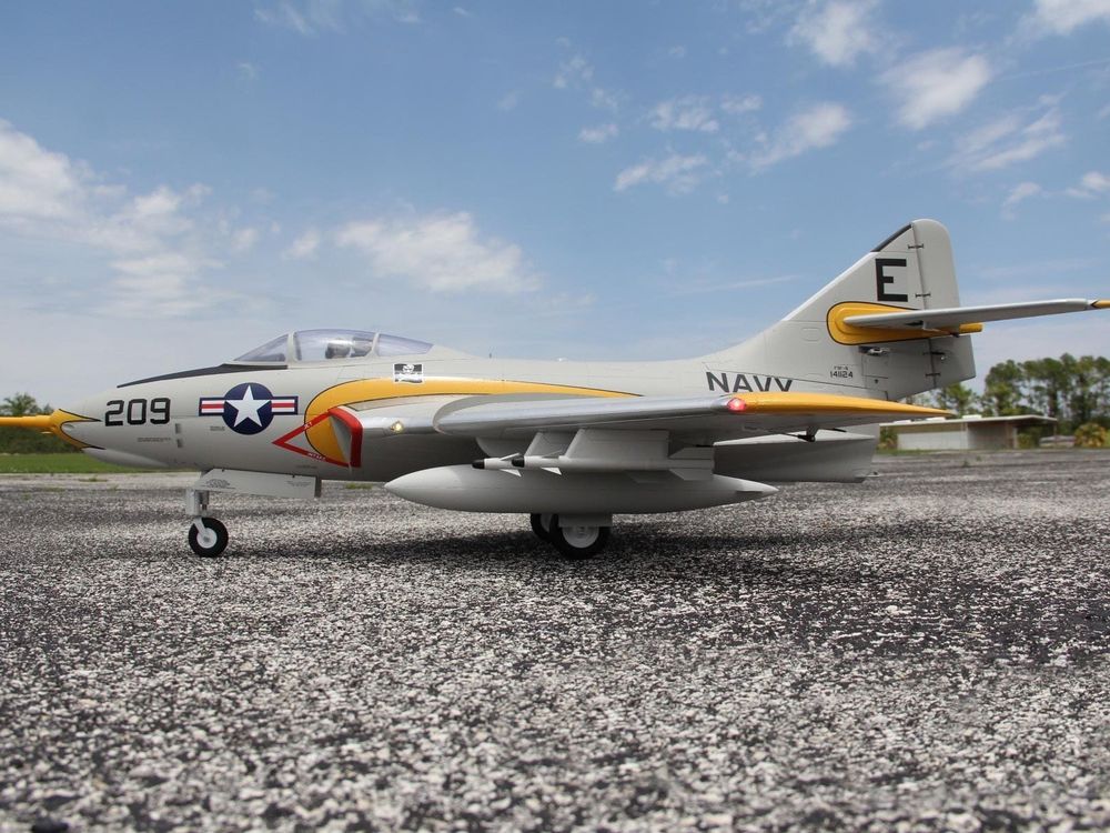 F9F-8 Cougar Super Scale, Impeller-Jet, 1050mm, PNP Freewing (Neu und ...