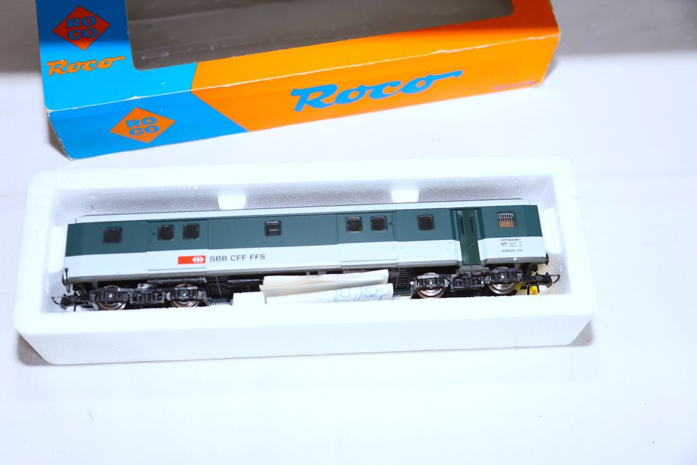 ROCO N° 44334 GEPÄCKWAGEN DER SBB EP. IV (Neu und originalverpackt) in ...