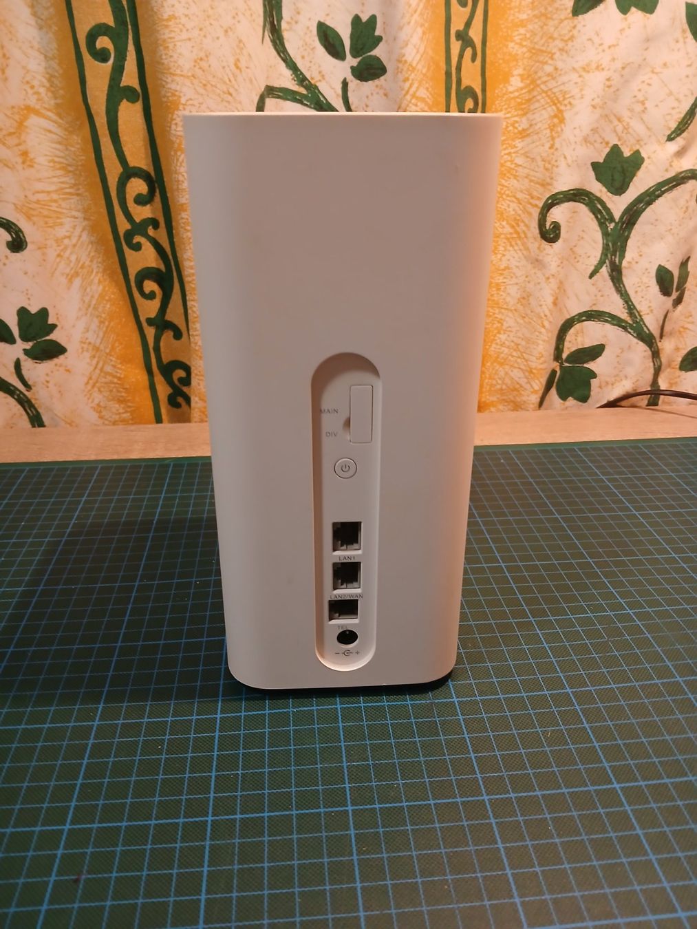 Huawei Sim Card Router. Von Yallo mit Sim Card Lock (Gebraucht) in ...