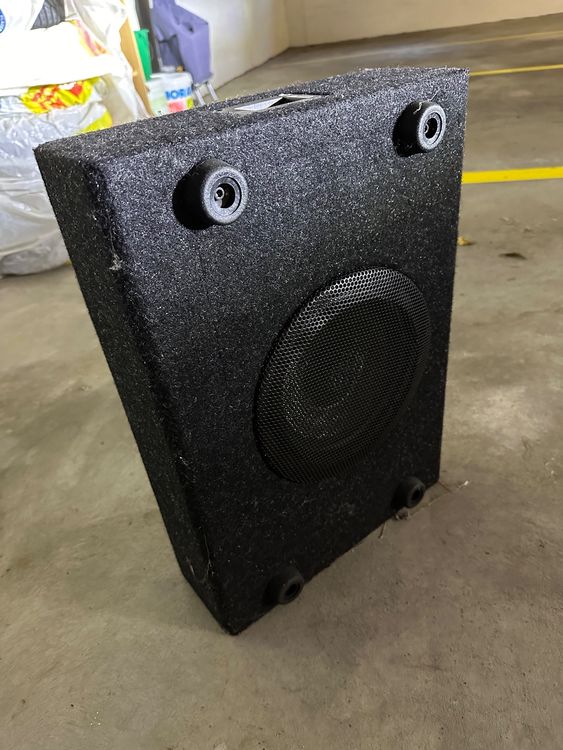 Car Subwoofer Axton ATB120 (Gebraucht) in Ibach für CHF 16 – nur ...