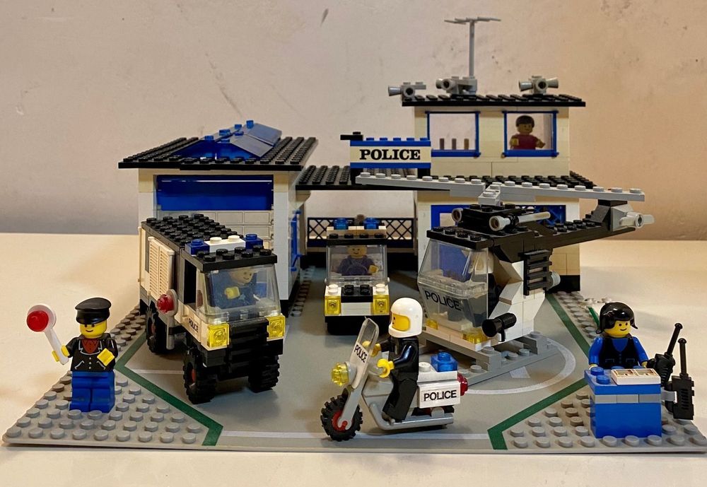 70/80 Jahre Original Lego Polizei Lot (Gebraucht) in Reigoldswil für ...