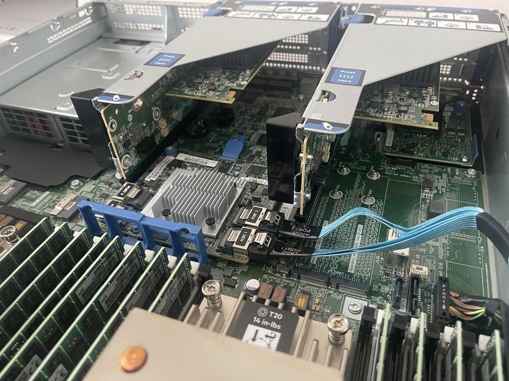 HPE ProLiant DL385 Gen10 - 1TB DDR4 ECC RAM (Gebraucht) in Zürich für ...