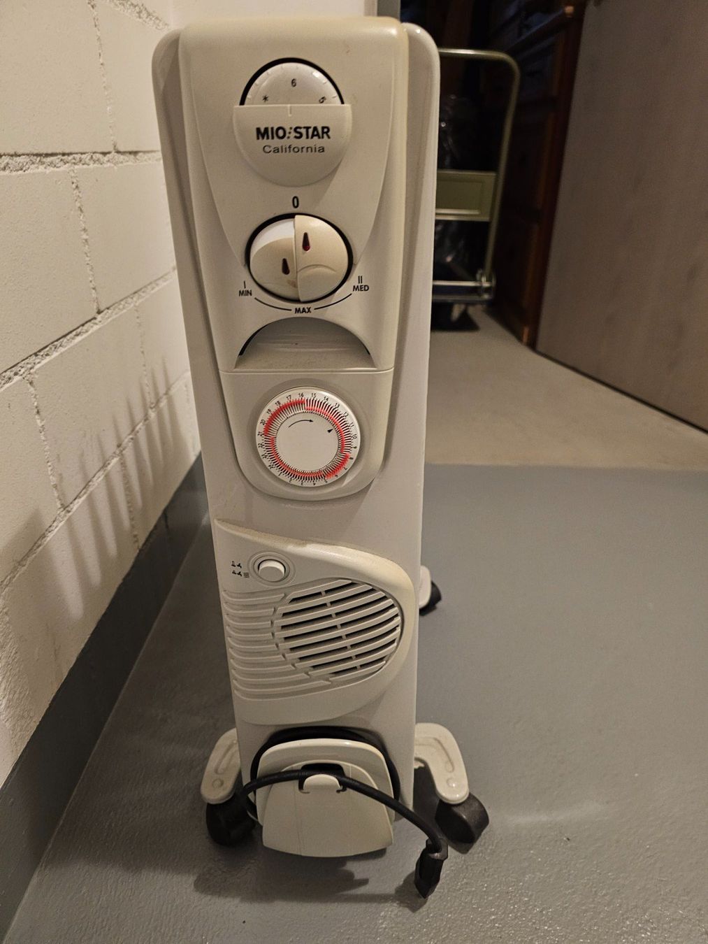 MIO STAR Ölradiator 2200 W mit Timer – mobil (Gebraucht) in Wettingen ...