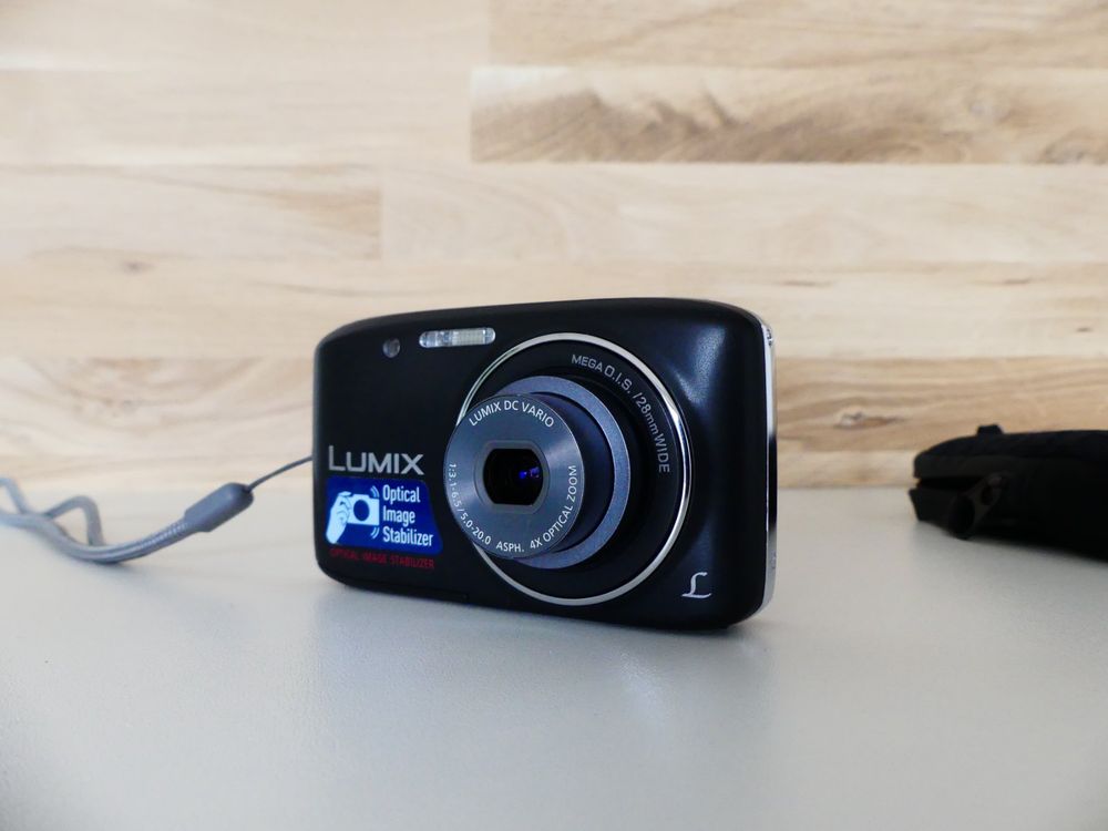 Panasonic Lumix DMC-S2 14MP Digitalkamera Leica Linse (Gebraucht) in ...