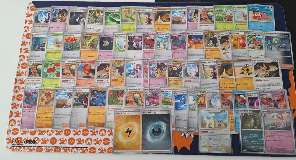 Pokemon Set Prismatic Evolutions Holo / Holo Reverse Engl. (Gebraucht) in Gossau SG für CHF 15 ...