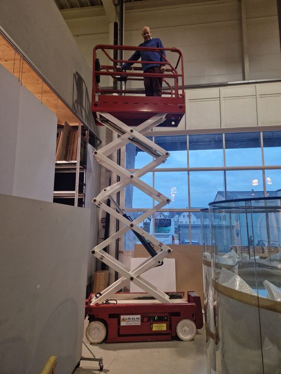 Hebebühne - Scherenlift Haulotte Optimum 8 (Gebraucht) in Zumikon für ...