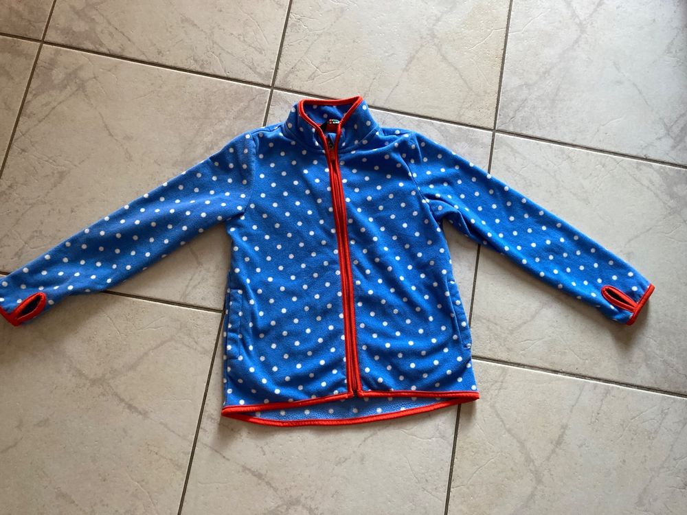 schöne Fleecejacke, Faserpelz Gr. 134/140, Mädchen | Kaufen auf Ricardo