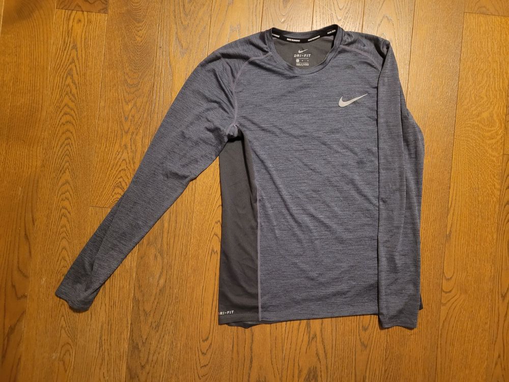 Nike Dri-Fit Funktionsshirt | Kaufen auf Ricardo