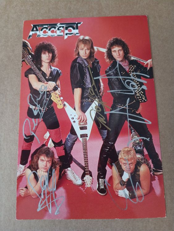 ACCEPT 1985 - handsigniert (Gebraucht) in Menziken für CHF 85 – mit ...