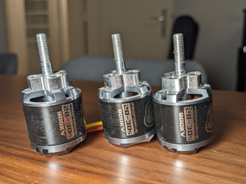 Brushless Motor NTM Prop Drive Serie 28-30 900kv / 300W | Kaufen auf ...