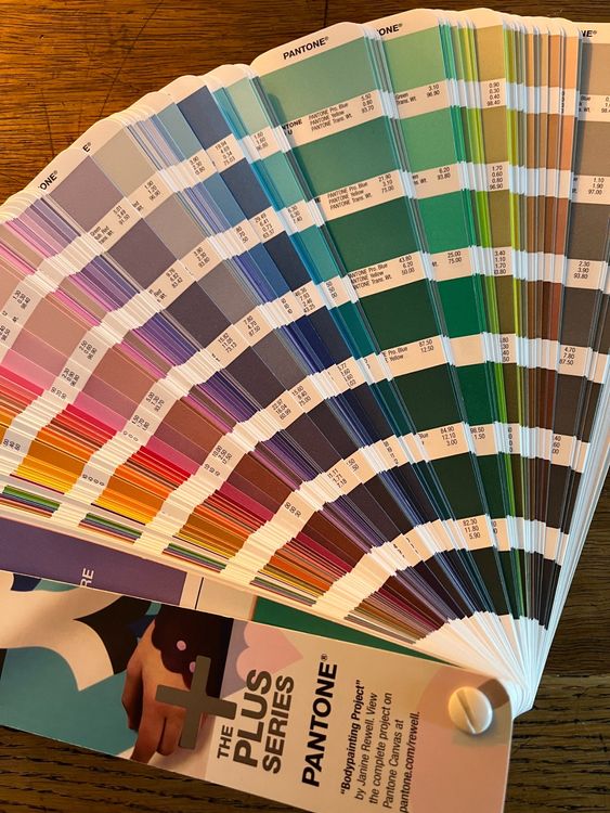 Pantone Formula Guide Solid Coated & Uncoated, Farbfächer | Kaufen auf ...