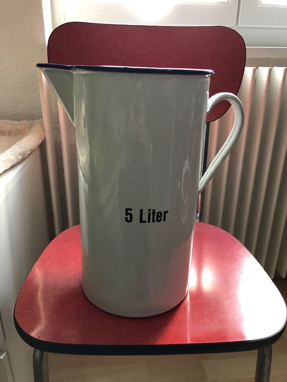 Krug mit 5 Liter Inhalt, emailliert, alt (Gebraucht) in Niederurnen für CHF 78 – mit Lieferung ...