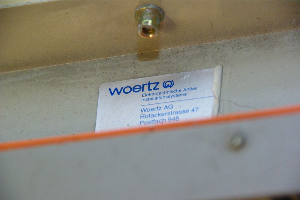 woertz Bodeneinlasssteckdosenleiste 3-fach (Gebraucht) in Herisau für ...