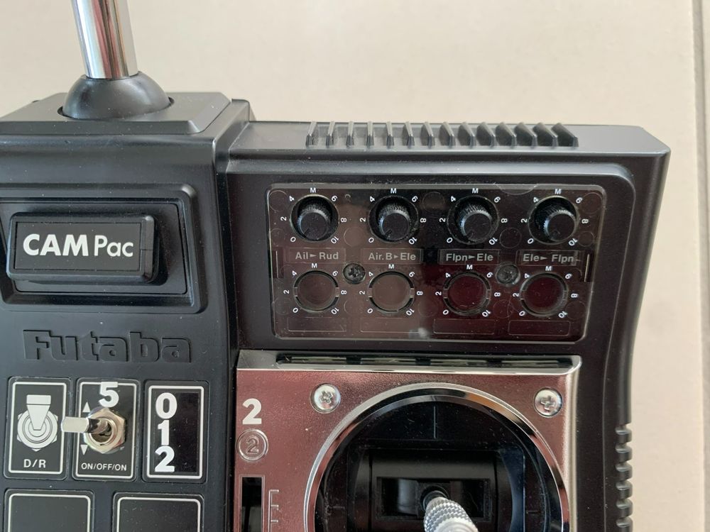 Futaba FC-18 Fernsteuerung inkl. 2 Empfänger PCM 40MHz (Gebraucht) in ...
