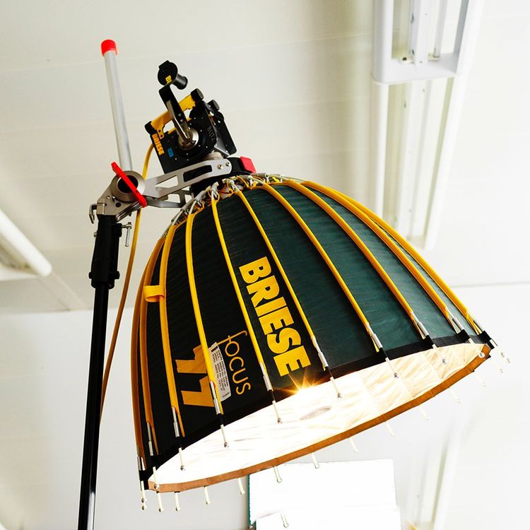 Briese 77 Studioblitz - Lampe, Wabe, Diffusor -Geni gratis | Kaufen auf ...