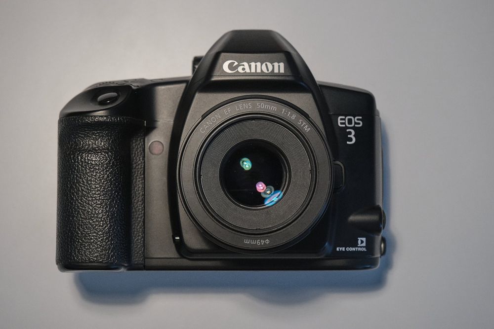 Canon EOS 3 Analoge Kamera inkl. 50mm & 35mm und 75-300 mm | Kaufen auf ...