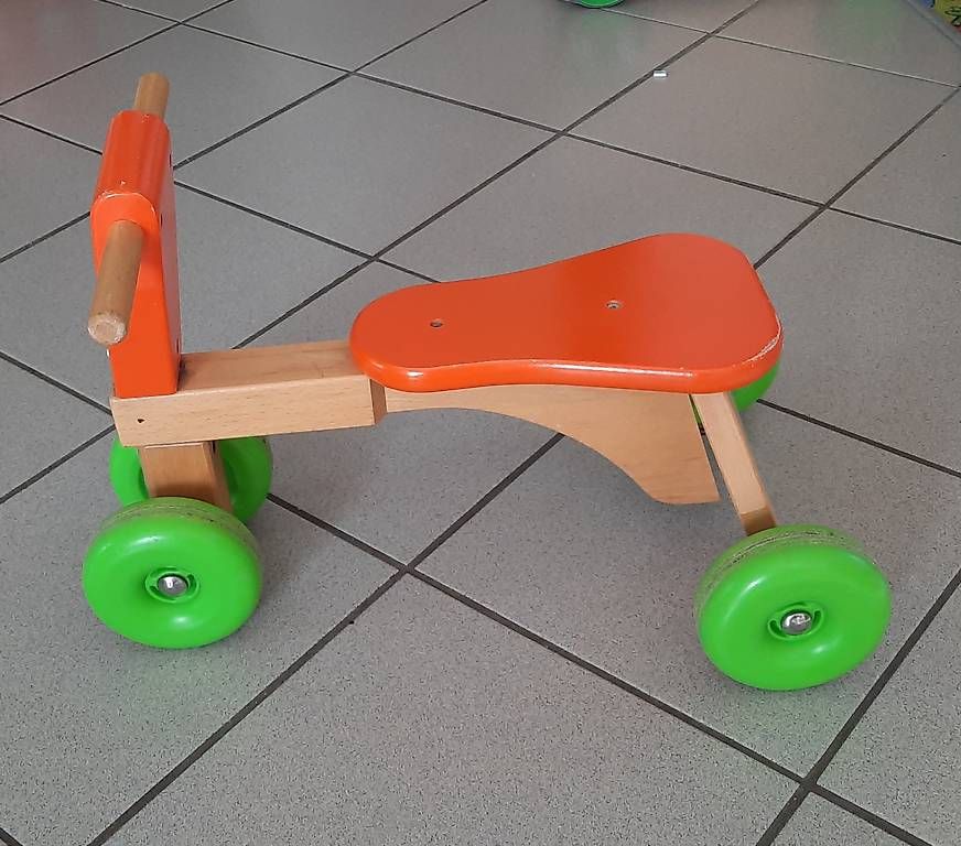 Triciclo in legno (Usato) a Tesserete per CHF 9 – con consegna ...