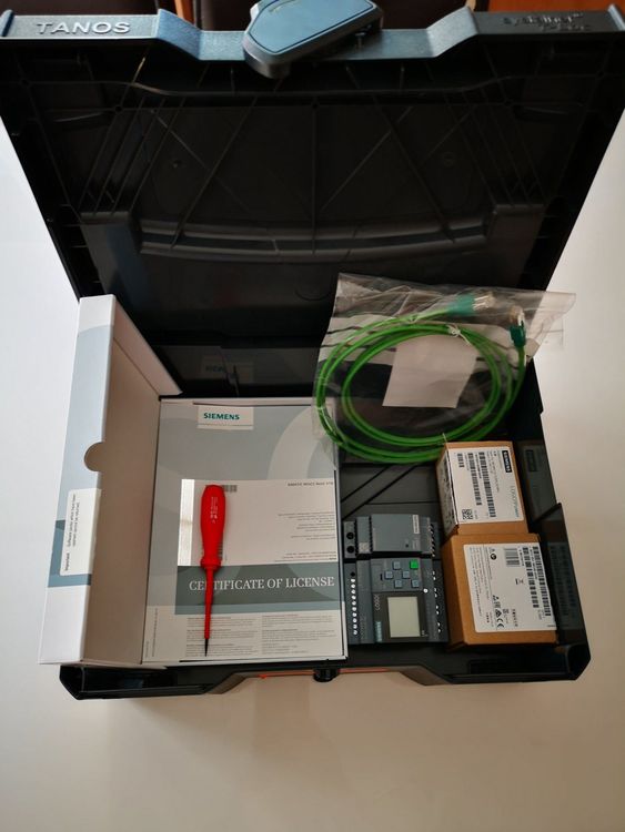 Siemens Logo 8 Starterkit 12/24V (Gebraucht) in Jenins für CHF 113 ...