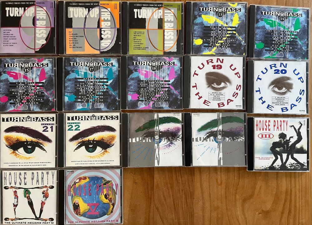 Turn up the Base CD Series: legendary early NL/BE/UK Rave (Gebraucht ...