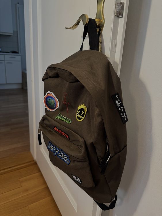 Travis Scott Backpack (Neu (gemäss Beschreibung)) in Liebefeld für CHF ...
