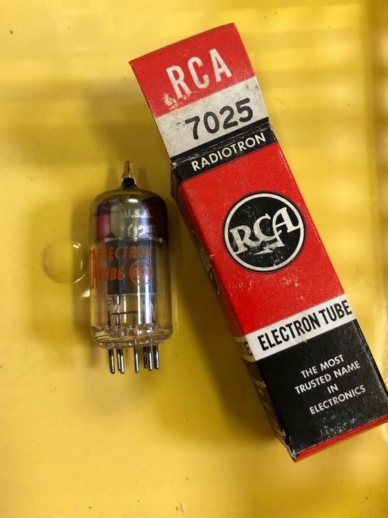 7025 RCA Röhre (Neu und originalverpackt) in Oftringen für CHF 47 – mit ...