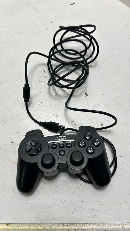 PC Gamepad Controller mit Kabel (Gebraucht) in Madiswil für CHF 10 ...