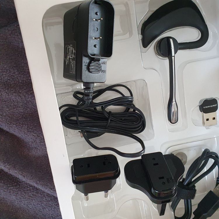Pantronics VOYAGER PRO UC v2 - B230 (Gebraucht) in Basel für CHF 30 – mit Lieferung auf Ricardo ...