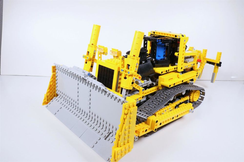 8275, Motorized Bulldozer, LEGO® Technic (Gebraucht) in Hettlingen für ...